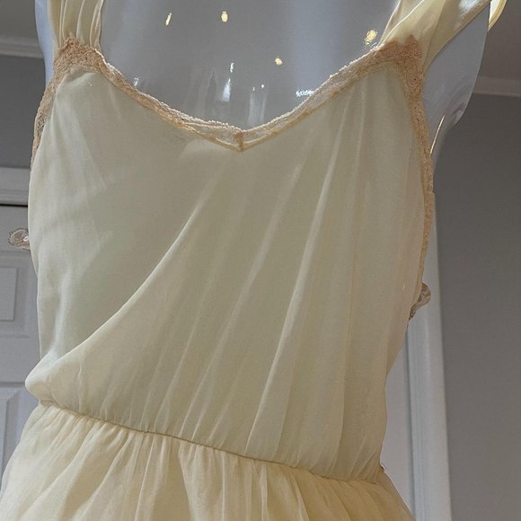 Spiegel | Intimates & Sleepwear | Vintage Spiegel Nightgown Size 34 ...